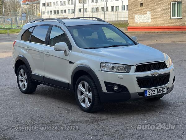 Balts Chevrolet Captiva 2011 Narva, ar dzinēja tilpumu 2.40 L un nobraukumu 229 tūkst. km par 3999 €, foto 3 vietnē AUTOMOTO.COM.LV