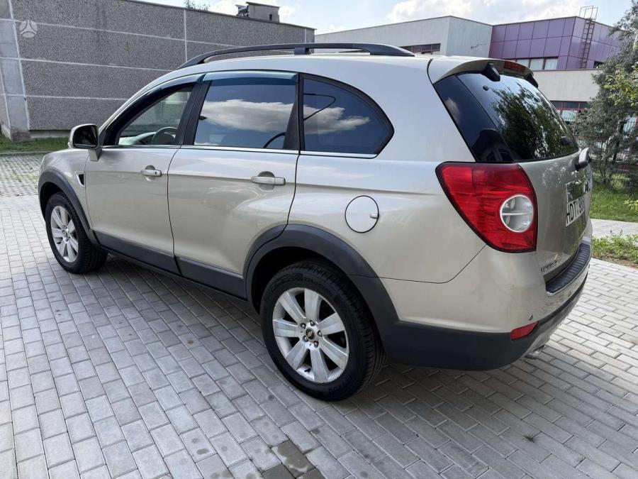 Dzeltens Chevrolet Captiva 2007 Viļņa, ar dzinēja tilpumu 2.00 L un nobraukumu 290 tūkst. km par 1650 €, foto 5 vietnē AUTOMOTO.COM.LV