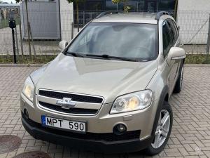Yellow Chevrolet Captiva 2009 in Kaunas, with an engine capacity of 1.99 L and mileage of 301 thousand km for 2300 €, photo 4 on AUTOMOTO.COM.LV