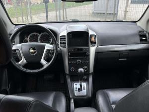 Yellow Chevrolet Captiva 2009 in Kaunas, with an engine capacity of 1.99 L and mileage of 301 thousand km for 2300 €, photo 14 on AUTOMOTO.COM.LV