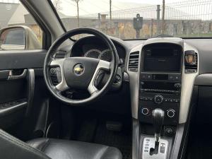 Yellow Chevrolet Captiva 2009 in Kaunas, with an engine capacity of 1.99 L and mileage of 301 thousand km for 2300 €, photo 15 on AUTOMOTO.COM.LV
