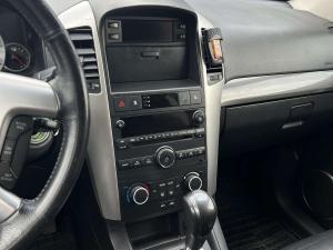 Yellow Chevrolet Captiva 2009 in Kaunas, with an engine capacity of 1.99 L and mileage of 301 thousand km for 2300 €, photo 16 on AUTOMOTO.COM.LV