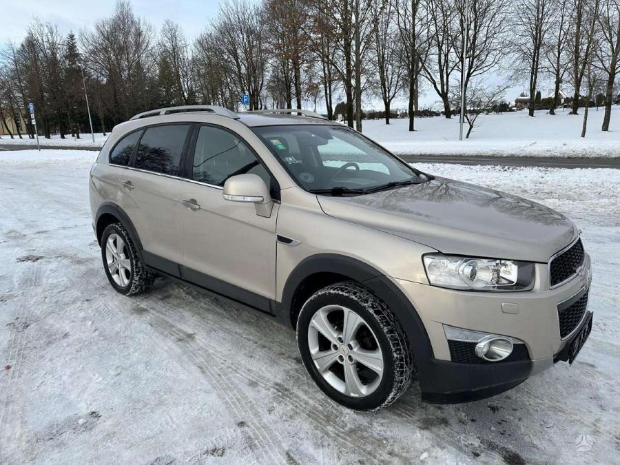 Dzeltens Chevrolet Captiva 2012 Tauragė, ar dzinēja tilpumu 2.23 L un nobraukumu 220 tūkst. km par 4700 €, foto 3 vietnē AUTOMOTO.COM.LV