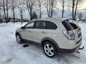 Dzeltens Chevrolet Captiva 2012 Tauragė, ar dzinēja tilpumu 2.23 L un nobraukumu 220 tūkst. km par 4700 €, foto 5 vietnē AUTOMOTO.COM.LV