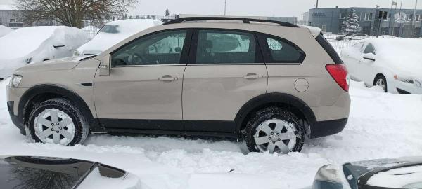 Dzeltens Chevrolet Captiva 2013 Šauļi, ar dzinēja tilpumu 2.20 L un nobraukumu 180 tūkst. km par 5550 €, foto 8 vietnē AUTOMOTO.COM.LV