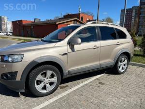 Dzeltens Chevrolet Captiva 2013 Rīga, ar dzinēja tilpumu 2.20 L un nobraukumu 154 tūkst. km par 6000 €, foto 3 vietnē AUTOMOTO.COM.LV