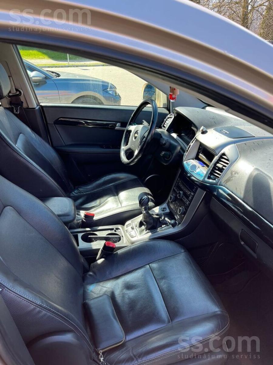 Dzeltens Chevrolet Captiva 2013 Rīga, ar dzinēja tilpumu 2.20 L un nobraukumu 154 tūkst. km par 6000 €, foto 7 vietnē AUTOMOTO.COM.LV