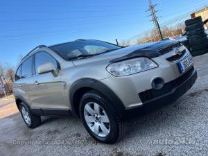 Yellow Chevrolet Captiva 2007 in Narva, with an engine capacity of 2.00 L and mileage of 325 thousand km for 2499 €, photo 11 on AUTOMOTO.COM.LV
