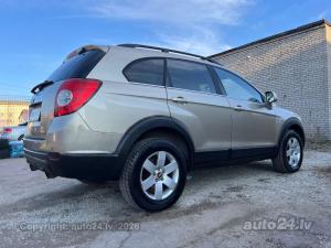 Yellow Chevrolet Captiva 2007 in Narva, with an engine capacity of 2.00 L and mileage of 325 thousand km for 2499 €, photo 12 on AUTOMOTO.COM.LV