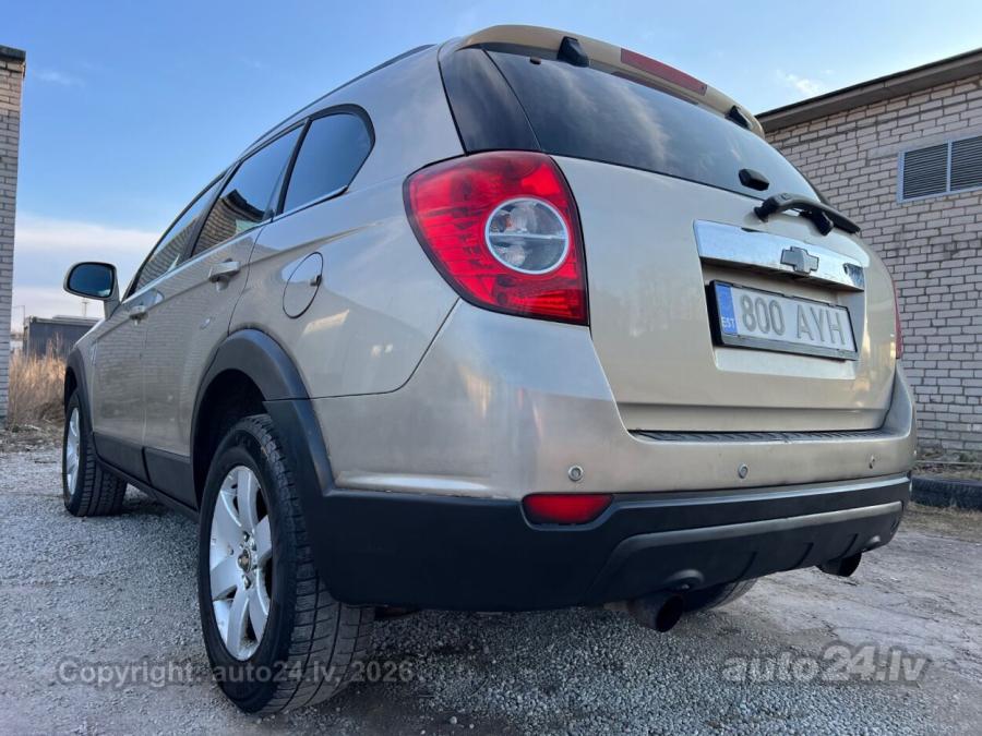 Yellow Chevrolet Captiva 2007 in Narva, with an engine capacity of 2.00 L and mileage of 325 thousand km for 2499 €, photo 13 on AUTOMOTO.COM.LV