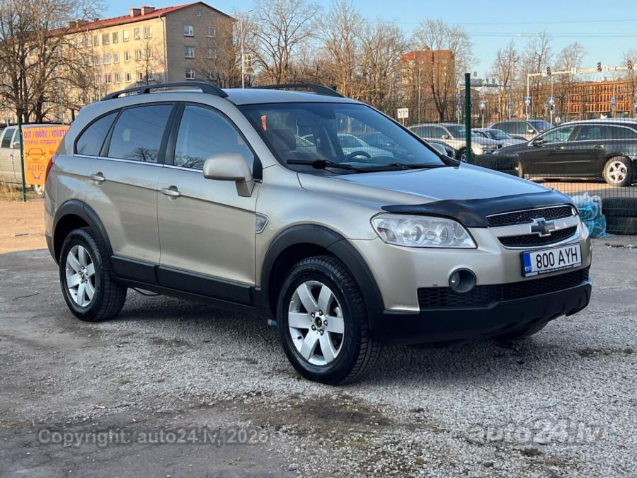 Yellow Chevrolet Captiva 2007 in Narva, with an engine capacity of 2.00 L and mileage of 325 thousand km for 2499 €, photo 3 on AUTOMOTO.COM.LV