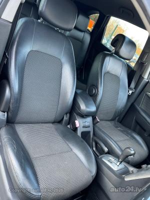 Yellow Chevrolet Captiva 2007 in Narva, with an engine capacity of 2.00 L and mileage of 325 thousand km for 2499 €, photo 17 on AUTOMOTO.COM.LV