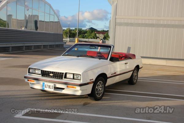 White Chevrolet Cavalier 1986 in Tallinn, with an engine capacity of 2.80 L and mileage of 98 thousand km for 7900 €, photo 1 on AUTOMOTO.COM.LV