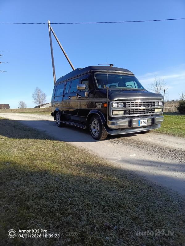 Melns Chevrolet chevy-van 1995 Tallina, ar dzinēja tilpumu 6.50 L un nobraukumu 124 tūkst. km par 9950 €, foto 2 vietnē AUTOMOTO.COM.LV
