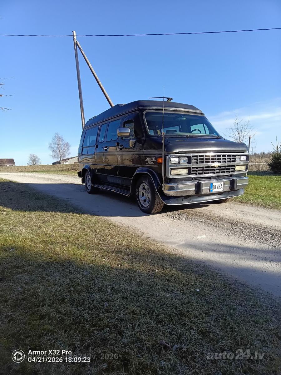 Melns Chevrolet chevy-van 1995 Tallina, ar dzinēja tilpumu 6.50 L un nobraukumu 124 tūkst. km par 9950 €, foto 3 vietnē AUTOMOTO.COM.LV