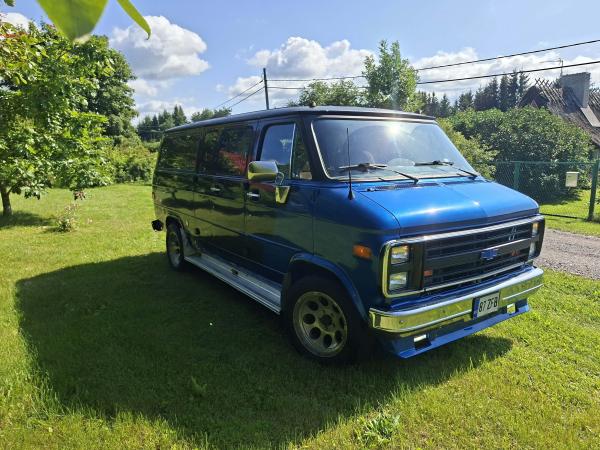 Blue Chevrolet chevy-van 1987 in Keila, with an engine capacity of 6.20 L and mileage of 95 thousand km for 3900 €, photo 5 on AUTOMOTO.COM.LV