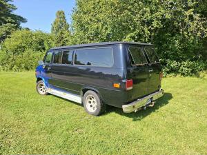 Blue Chevrolet chevy-van 1987 in Keila, with an engine capacity of 6.20 L and mileage of 95 thousand km for 3900 €, photo 6 on AUTOMOTO.COM.LV