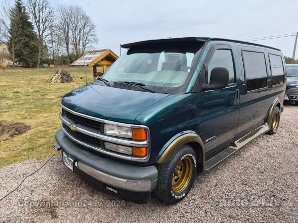 Green Chevrolet chevy-van 1997 in Tallinn, with an engine capacity of 5.70 L and mileage of 0 thousand km for 10200 €, photo 2 on AUTOMOTO.COM.LV