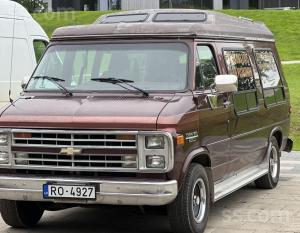 Red Chevrolet chevy-van 1988 in Riga, with an engine capacity of 5.00 L and mileage of 65 thousand km for 6000 €, photo 1 on AUTOMOTO.COM.LV