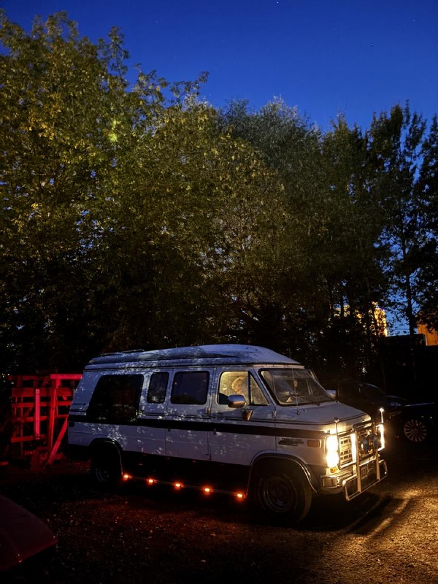 Chevrolet chevy-van 1990 Tartu, ar dzinēja tilpumu 6.20 L un nobraukumu 340 tūkst. km par 5700 €, foto 23 vietnē AUTOMOTO.COM.LV