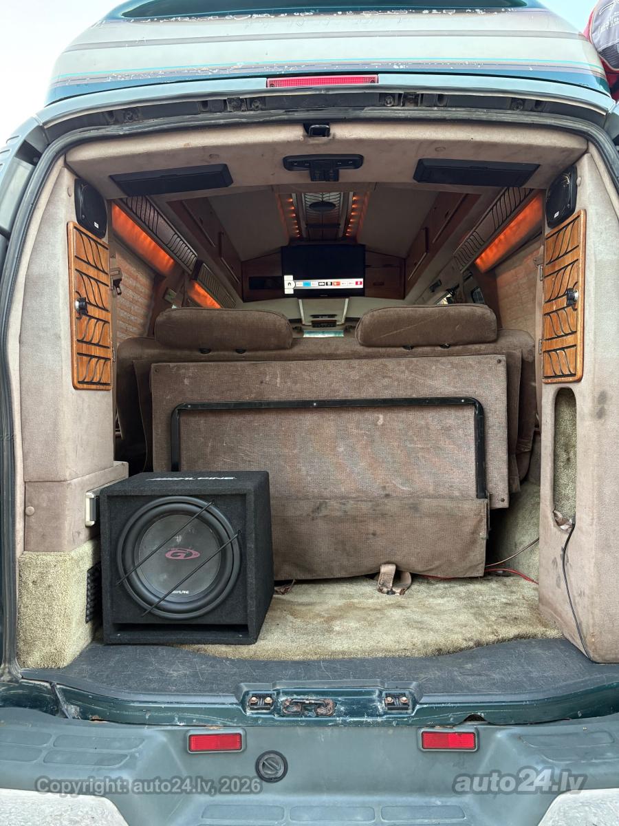 Chevrolet chevy-van 1996 Tartu, ar dzinēja tilpumu 5.70 L un nobraukumu 250 tūkst. km par 6900 €, foto 10 vietnē AUTOMOTO.COM.LV