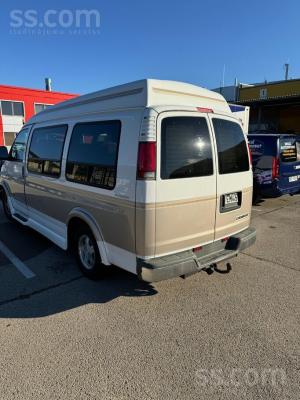 Balts Chevrolet chevy-van 1998 Rīga, ar dzinēja tilpumu 5.70 L un nobraukumu 175 tūkst. km par 11000 €, foto 2 vietnē AUTOMOTO.COM.LV