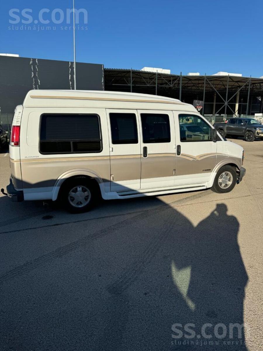 Balts Chevrolet chevy-van 1998 Rīga, ar dzinēja tilpumu 5.70 L un nobraukumu 175 tūkst. km par 11000 €, foto 11 vietnē AUTOMOTO.COM.LV