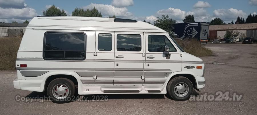 Balts Chevrolet chevy-van 1996 Tallina, ar dzinēja tilpumu 5.70 L un nobraukumu 129 tūkst. km par 12500 €, foto 11 vietnē AUTOMOTO.COM.LV