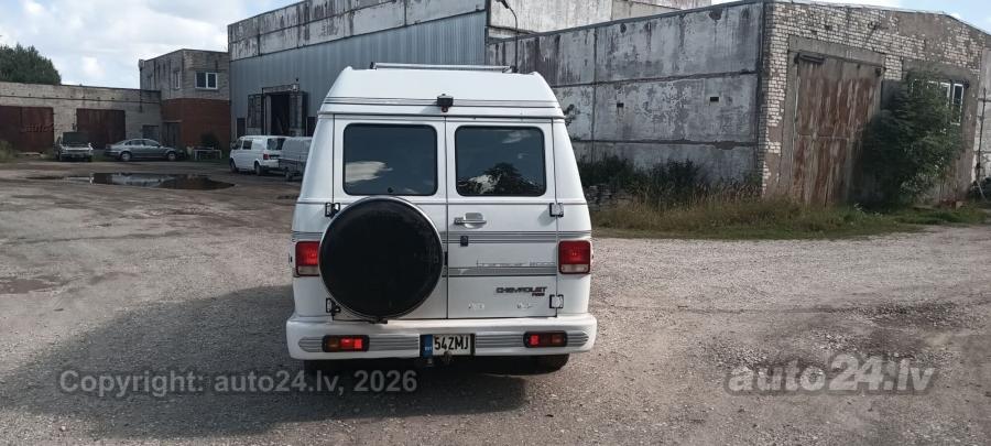 Balts Chevrolet chevy-van 1996 Tallina, ar dzinēja tilpumu 5.70 L un nobraukumu 129 tūkst. km par 12500 €, foto 13 vietnē AUTOMOTO.COM.LV