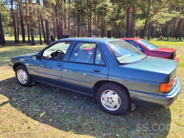 Green Chevrolet Corsica 1995 in Riga, with an engine capacity of 2.20 L and mileage of 122 thousand km for 2450 €, photo 4 on AUTOMOTO.COM.LV