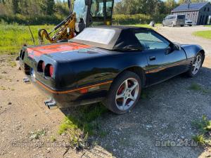 Melns Chevrolet Corvette 1991 Tallina, ar dzinēja tilpumu 5.70 L un nobraukumu 0 tūkst. km par 8200 €, foto 4 vietnē AUTOMOTO.COM.LV