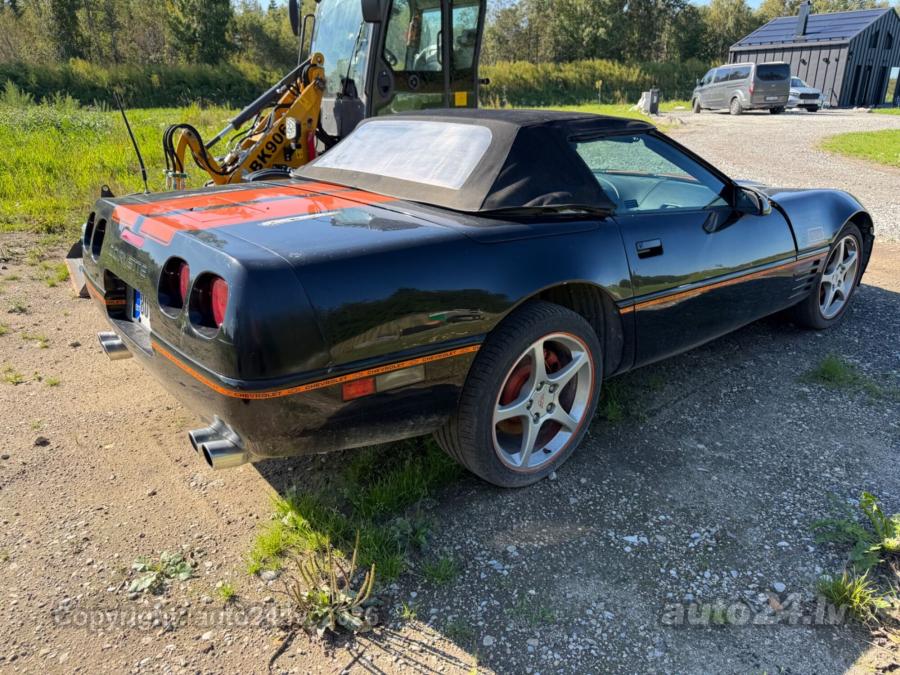 Melns Chevrolet Corvette 1991 Tallina, ar dzinēja tilpumu 5.70 L un nobraukumu 0 tūkst. km par 8200 €, foto 4 vietnē AUTOMOTO.COM.LV