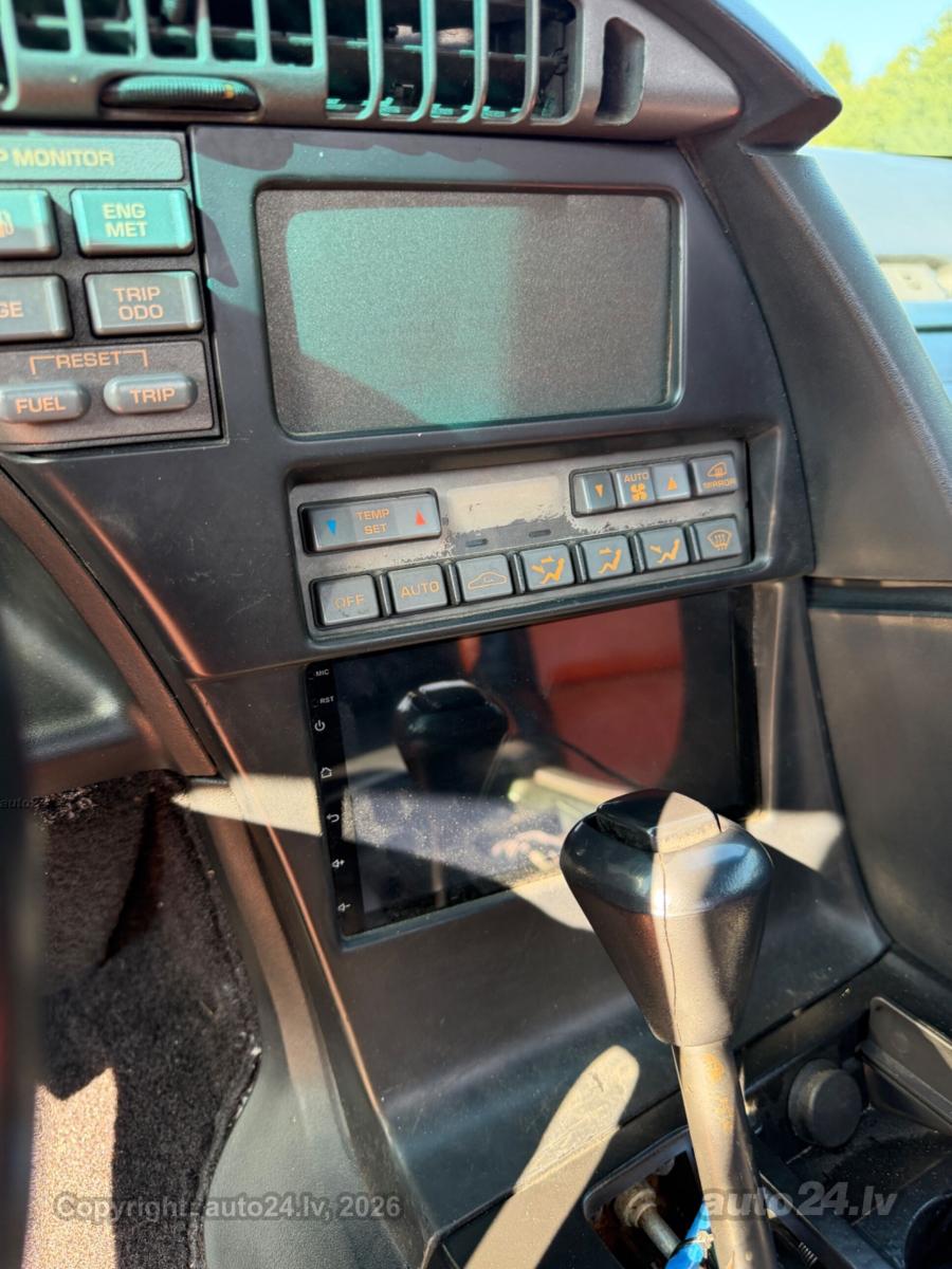 Melns Chevrolet Corvette 1991 Tallina, ar dzinēja tilpumu 5.70 L un nobraukumu 0 tūkst. km par 8200 €, foto 7 vietnē AUTOMOTO.COM.LV