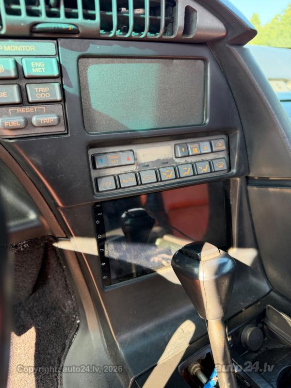 Chevrolet Corvette 1991 Tallina vietnē Melns Chevrolet Corvette 1991 Tallina, ar dzinēja tilpumu 5.70 L un nobraukumu 0 tūkst. km par 8200 €, foto 7 vietnē AUTOMOTO.COM.LV