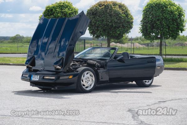 Melns Chevrolet Corvette 1994 Tartu, ar dzinēja tilpumu 5.70 L un nobraukumu 221 tūkst. km par 12500 €, foto 5 vietnē AUTOMOTO.COM.LV