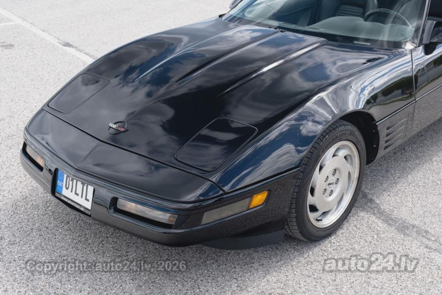 Melns Chevrolet Corvette 1994 Tartu, ar dzinēja tilpumu 5.70 L un nobraukumu 221 tūkst. km par 12500 €, foto 24 vietnē AUTOMOTO.COM.LV