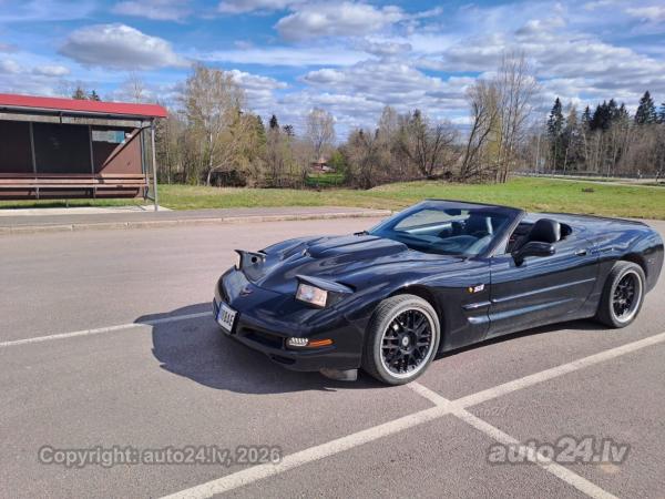 Melns Chevrolet Corvette 2001 Veru, ar dzinēja tilpumu 5.70 L un nobraukumu 200 tūkst. km par 26000 €, foto 1 vietnē AUTOMOTO.COM.LV