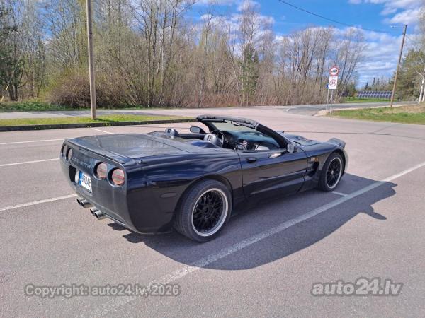 Melns Chevrolet Corvette 2001 Veru, ar dzinēja tilpumu 5.70 L un nobraukumu 200 tūkst. km par 26000 €, foto 3 vietnē AUTOMOTO.COM.LV