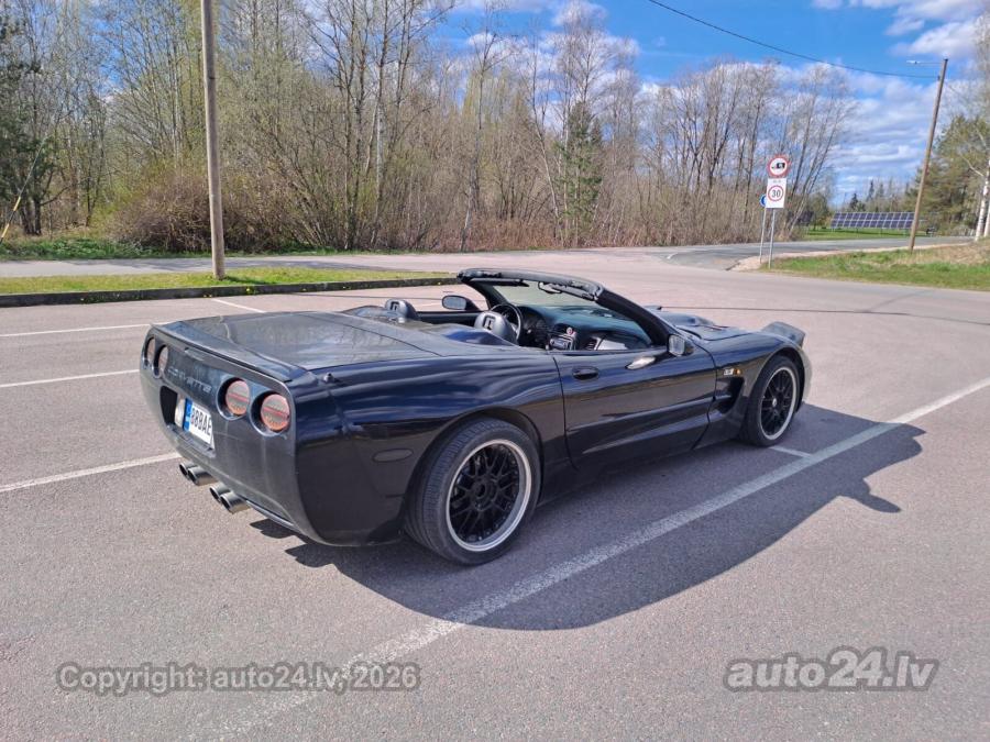 Melns Chevrolet Corvette 2001 Veru, ar dzinēja tilpumu 5.70 L un nobraukumu 200 tūkst. km par 26000 €, foto 4 vietnē AUTOMOTO.COM.LV