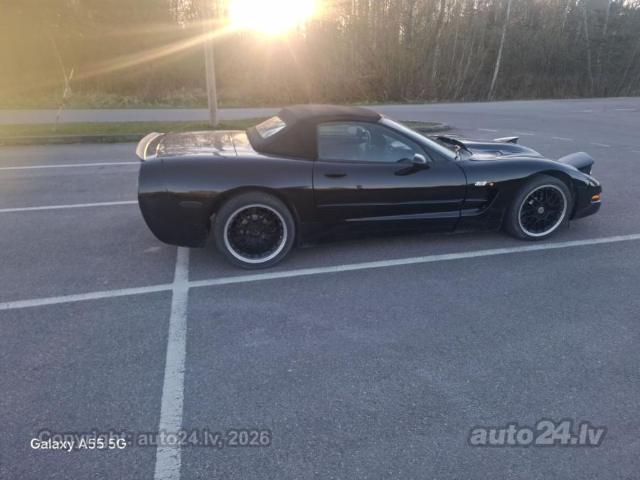 Melns Chevrolet Corvette 2001 Veru, ar dzinēja tilpumu 5.70 L un nobraukumu 200 tūkst. km par 26000 €, foto 10 vietnē AUTOMOTO.COM.LV