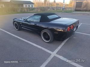 Melns Chevrolet Corvette 2001 Veru, ar dzinēja tilpumu 5.70 L un nobraukumu 200 tūkst. km par 26000 €, foto 12 vietnē AUTOMOTO.COM.LV