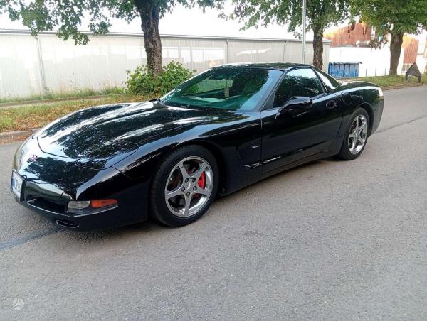 Melns Chevrolet Corvette 2003 Plungė, ar dzinēja tilpumu 5.70 L un nobraukumu 263 tūkst. km par 18500 €, foto 1 vietnē AUTOMOTO.COM.LV