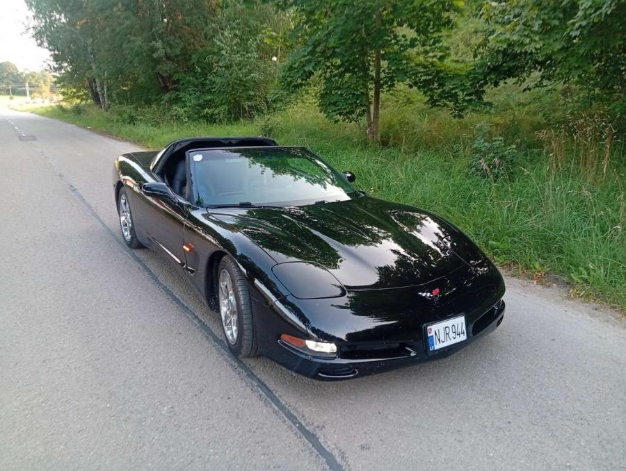 Melns Chevrolet Corvette 2003 Plungė, ar dzinēja tilpumu 5.70 L un nobraukumu 263 tūkst. km par 18500 €, foto 8 vietnē AUTOMOTO.COM.LV
