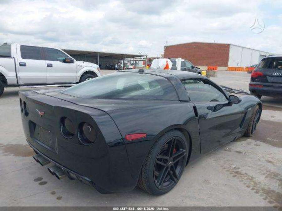 Black Chevrolet Corvette 2005 in Klaipeda, with an engine capacity of 6.00 L and mileage of 125 thousand km for 9300 €, photo 6 on AUTOMOTO.COM.LV
