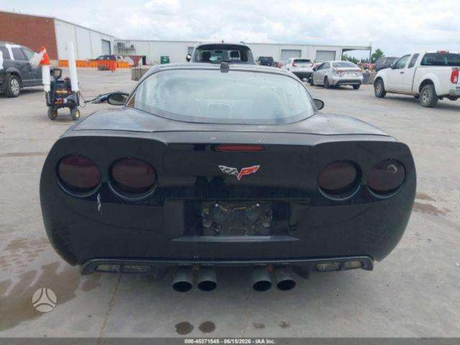 Black Chevrolet Corvette 2005 in Klaipeda, with an engine capacity of 6.00 L and mileage of 125 thousand km for 9300 €, photo 7 on AUTOMOTO.COM.LV