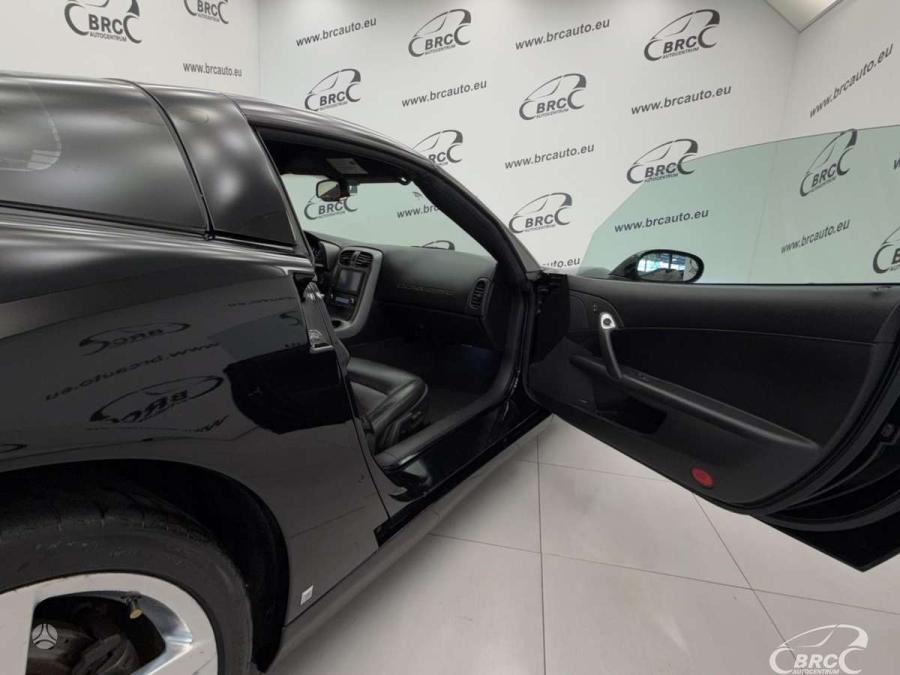 Black Chevrolet Corvette 2006 in Vilnius, with an engine capacity of 5.97 L and mileage of 223 thousand km for 22500 €, photo 10 on AUTOMOTO.COM.LV