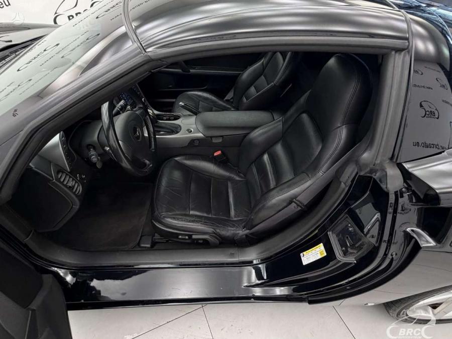 Black Chevrolet Corvette 2006 in Vilnius, with an engine capacity of 5.97 L and mileage of 223 thousand km for 22500 €, photo 14 on AUTOMOTO.COM.LV