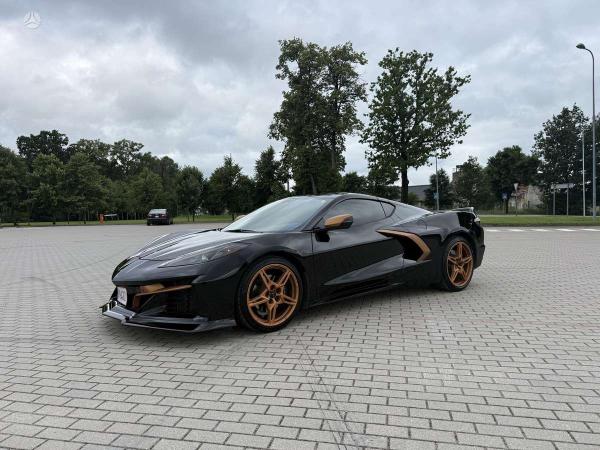 Black Chevrolet Corvette 2020 in Plunge, with an engine capacity of 6.20 L and mileage of 60 thousand km for 64999 €, photo 2 on AUTOMOTO.COM.LV