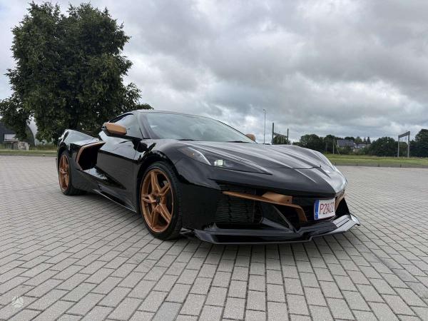 Black Chevrolet Corvette 2020 in Plunge, with an engine capacity of 6.20 L and mileage of 60 thousand km for 64999 €, photo 6 on AUTOMOTO.COM.LV
