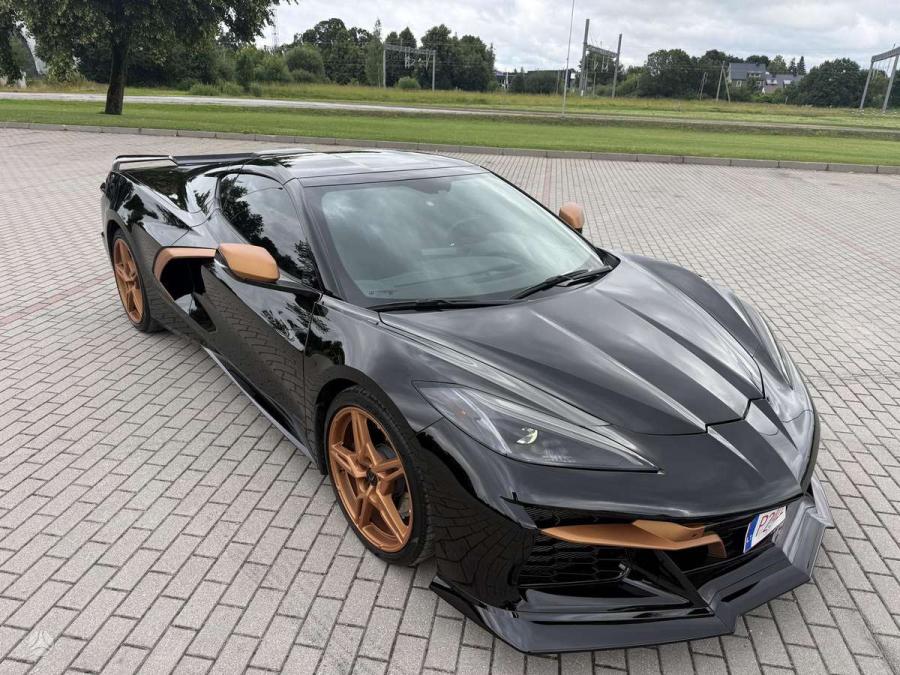 Melns Chevrolet Corvette 2020 Plungė, ar dzinēja tilpumu 6.20 L un nobraukumu 60 tūkst. km par 64999 €, foto 9 vietnē AUTOMOTO.COM.LV